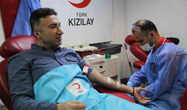 Batman Üniversitesi (BÜ) Rektörü Prof. Dr. İdris Demir, akademisyen ve ...