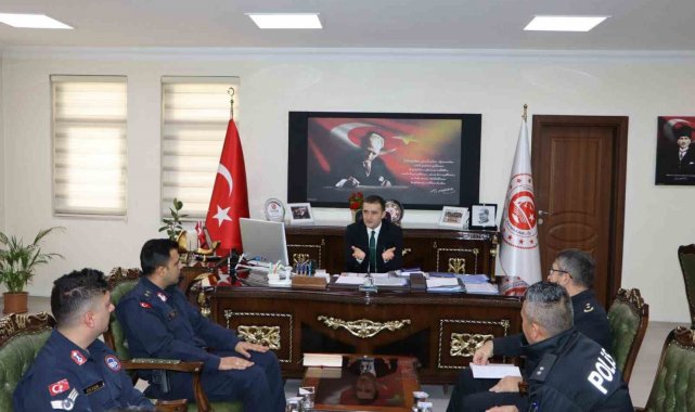 Afyonkarahisar Emirdağ ilçesinde toplum huzurunun arttırılması amacıyla ...