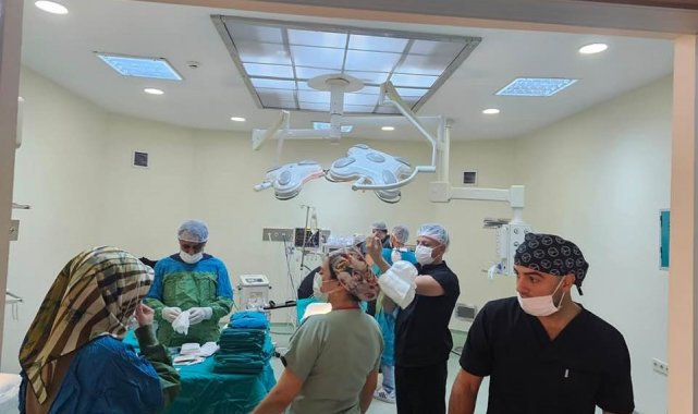 Siirt'in Eruh ilçesinde 55 yıl sonra ilk defa bir ameliyat yapıldı. Er ...