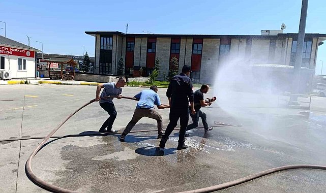 Sanayi kuruluşlarına yangın eğitimi - Kamu Haber - Kamu Haber