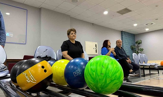 Çorum'da anneler bowling etkinliğinde buluşturdu - Kültür-Sanat - Kamu ...