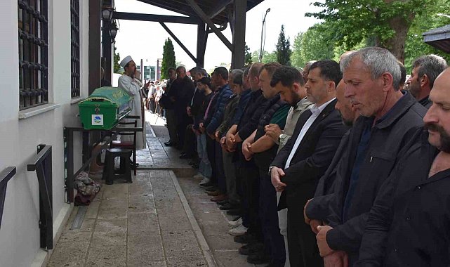 Sakarya'daki fabrika patlamasında hayatını kaybeden işçi toprağa ...