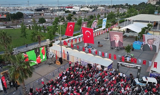 Milli maç heyecanı Pendik Sahili'nde doyasıya yaşandı - Spor - Kamu Haber