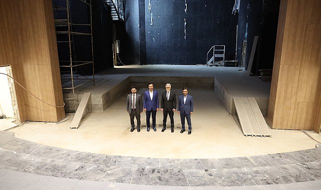 Tamer Karadağlı'dan Bağcılar'da açılacak tiyatro binası için "Süper ...