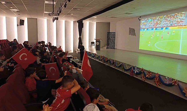 Van'da milli maç heyecanı - Spor - Kamu Haber